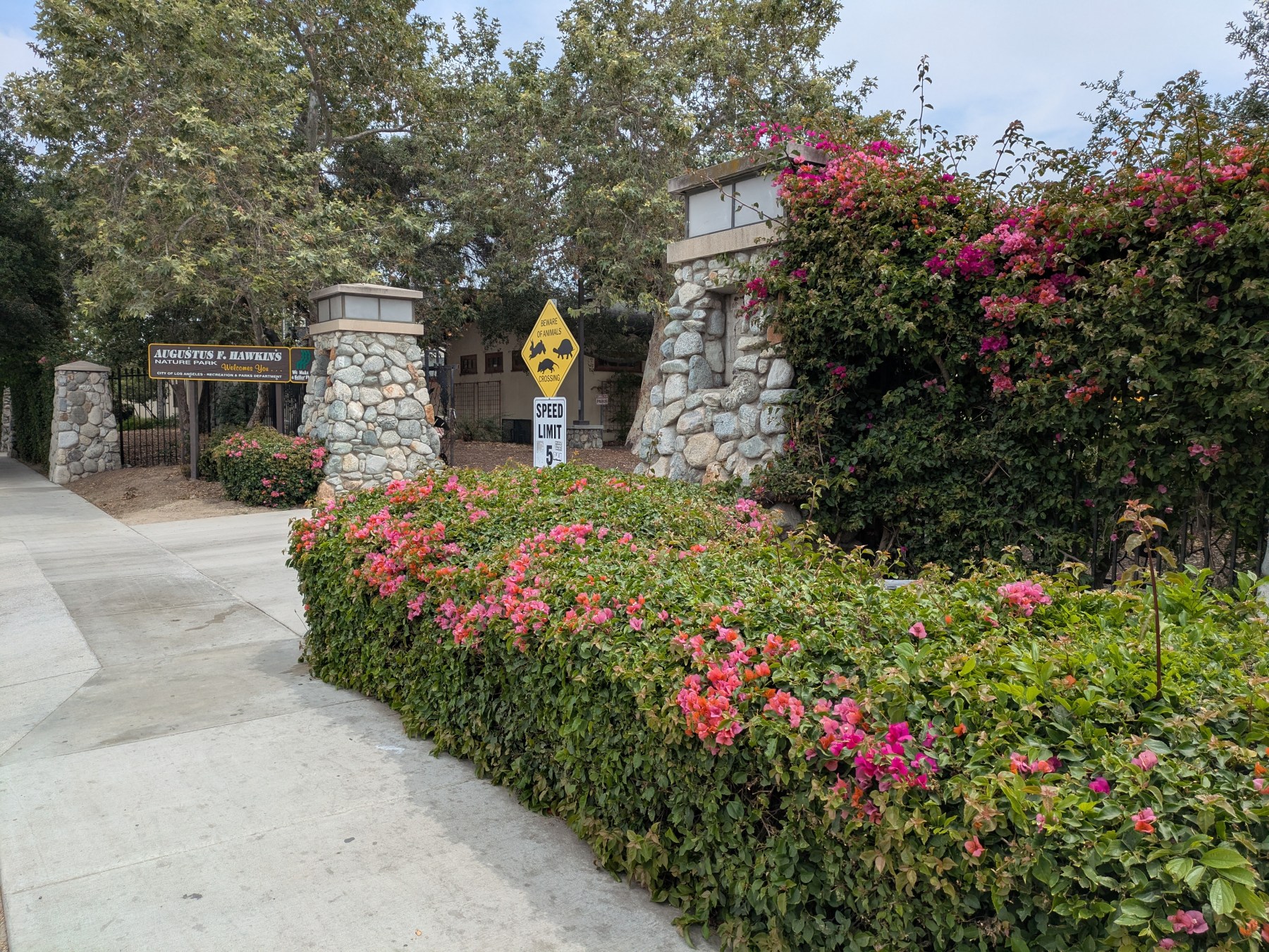 Things to See on the Blue Line that *Aren’t* in Long Beach – Transiting ...