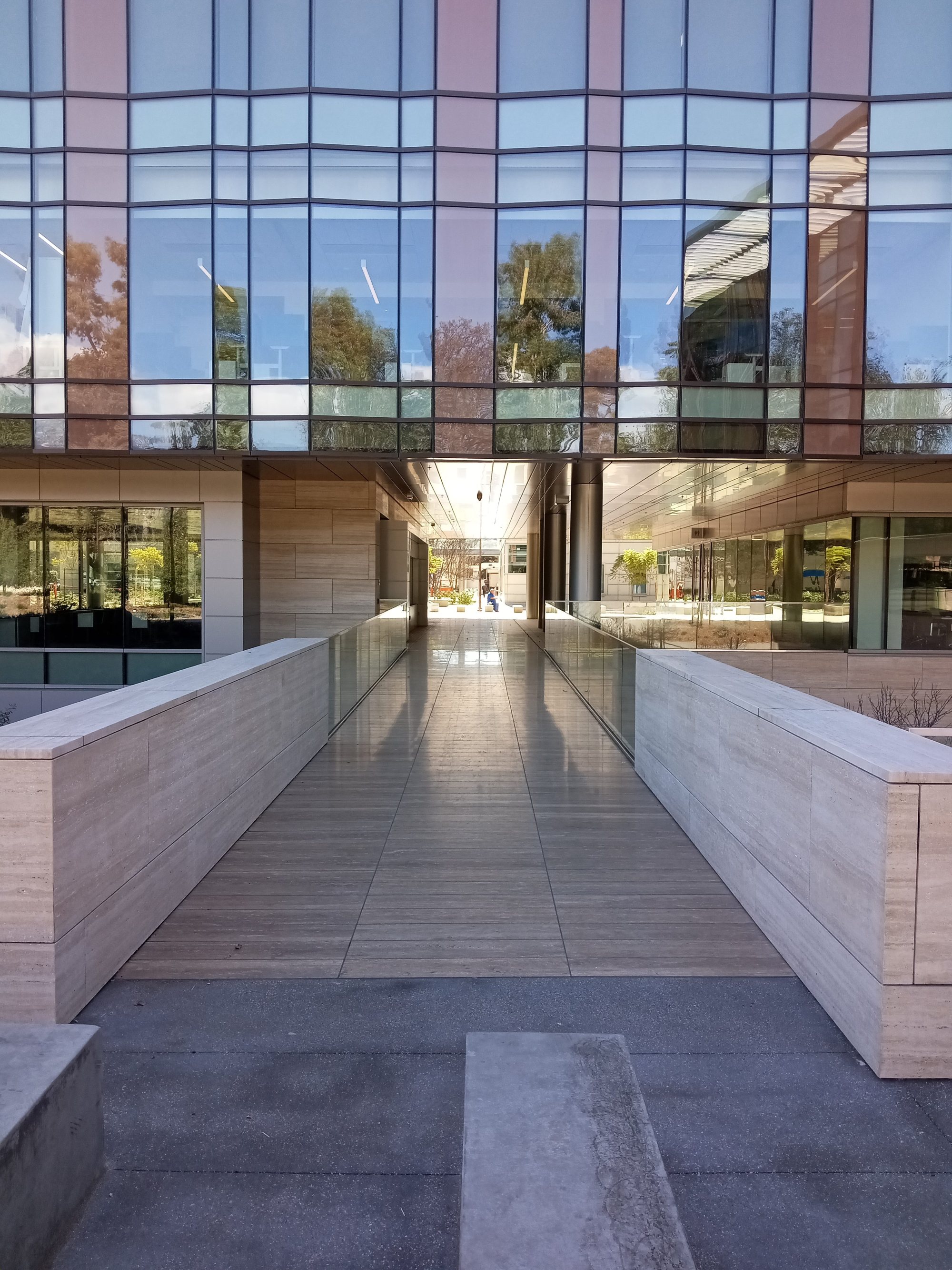 A Walking Tour of Caltech – Transiting Los Angeles