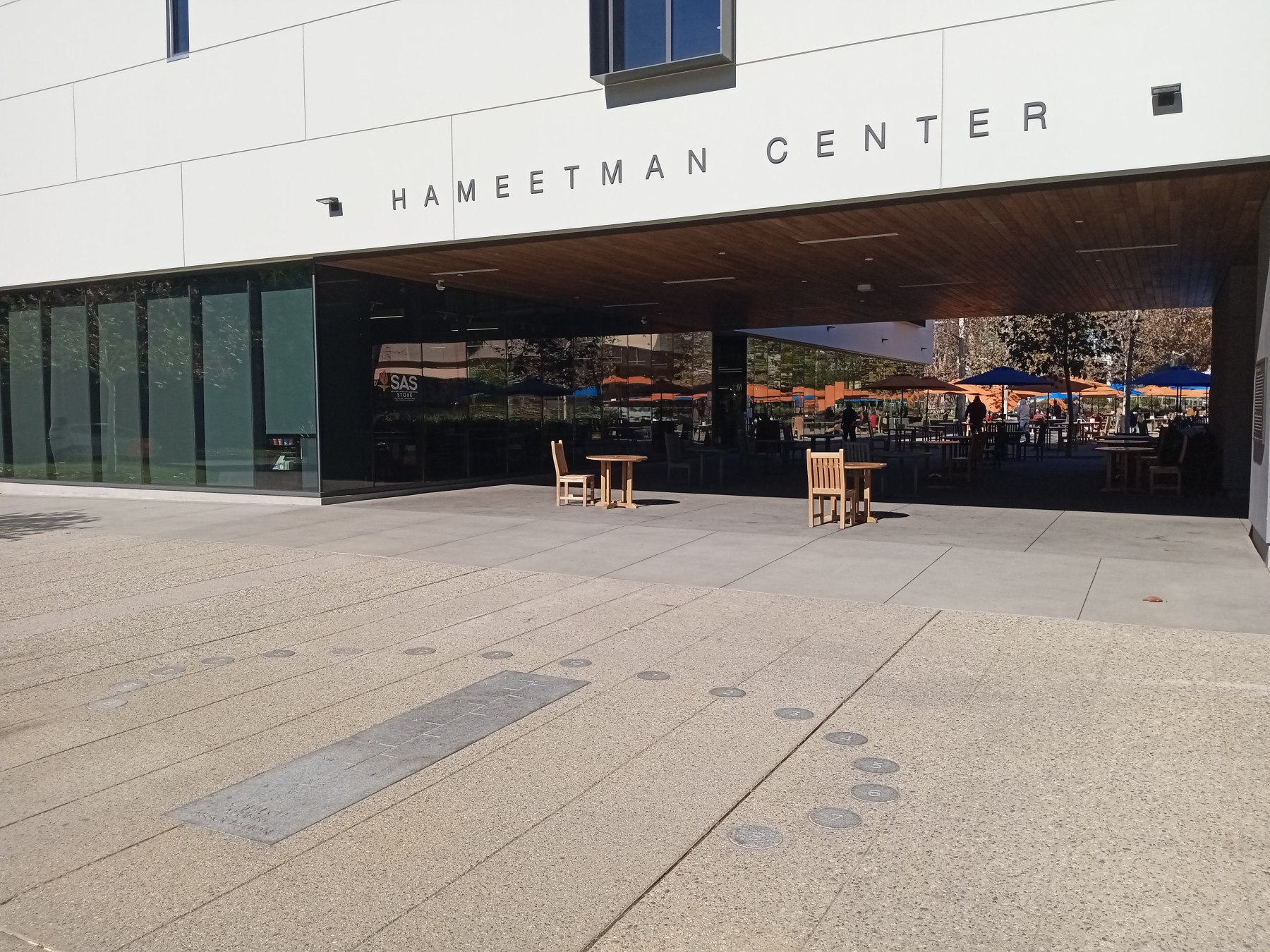 A Walking Tour of Caltech – Transiting Los Angeles