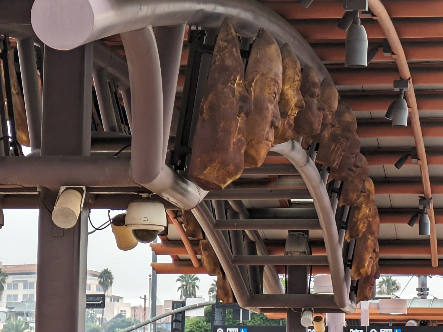 Exploring Boyle Heights – Transiting Los Angeles