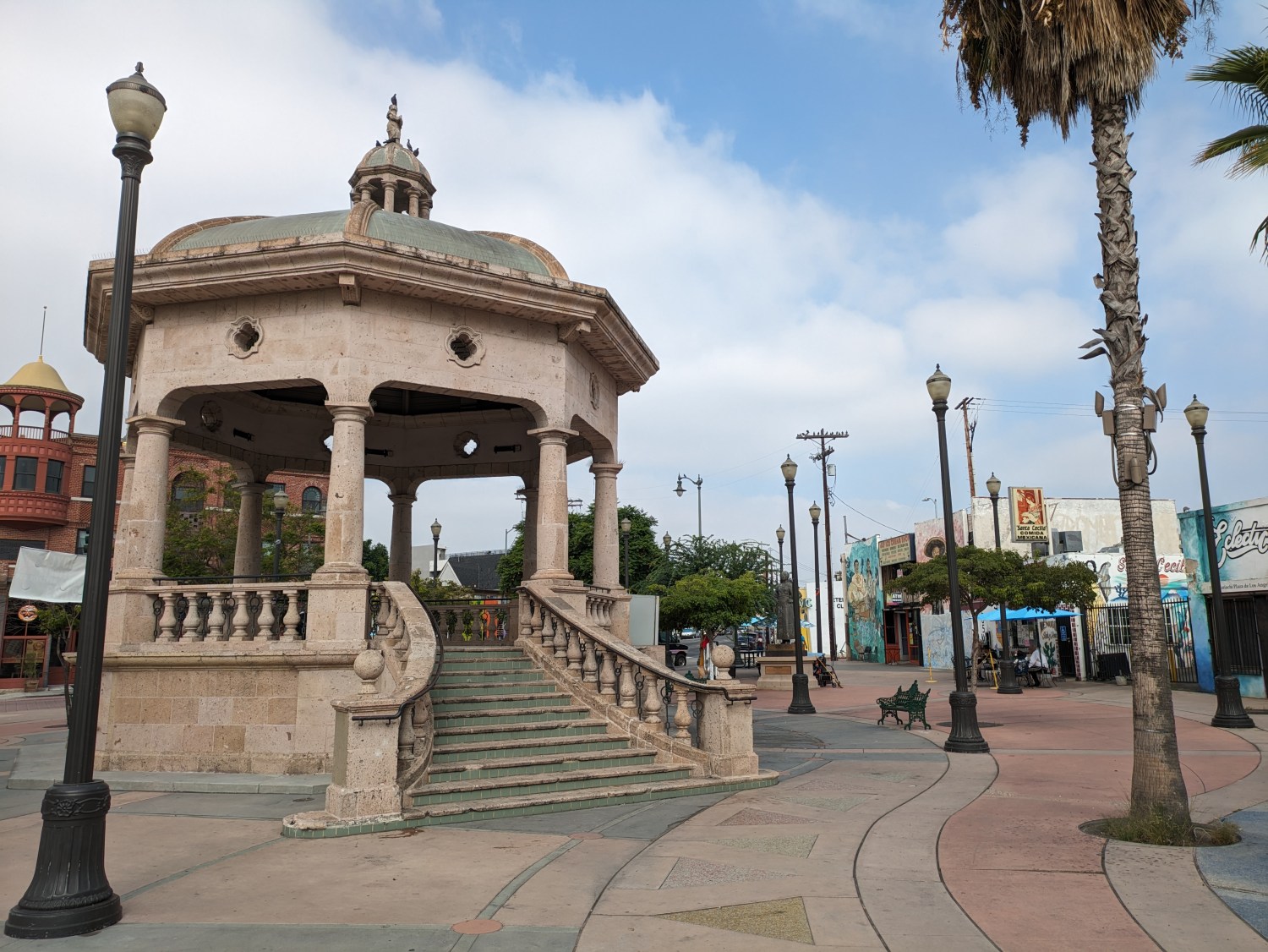 Exploring Boyle Heights – Transiting Los Angeles