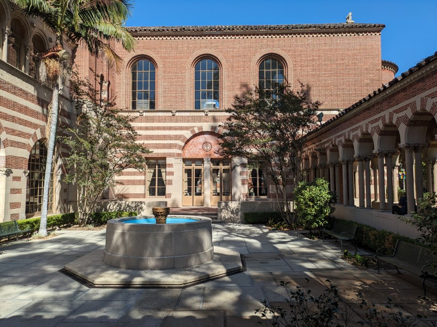 USC Walking Tour – Transiting Los Angeles