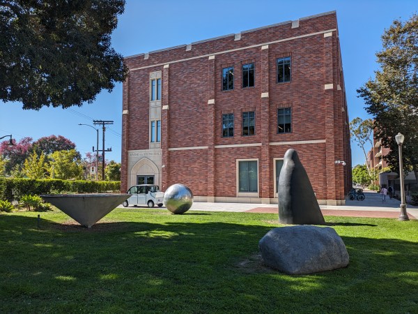 USC Walking Tour – Transiting Los Angeles